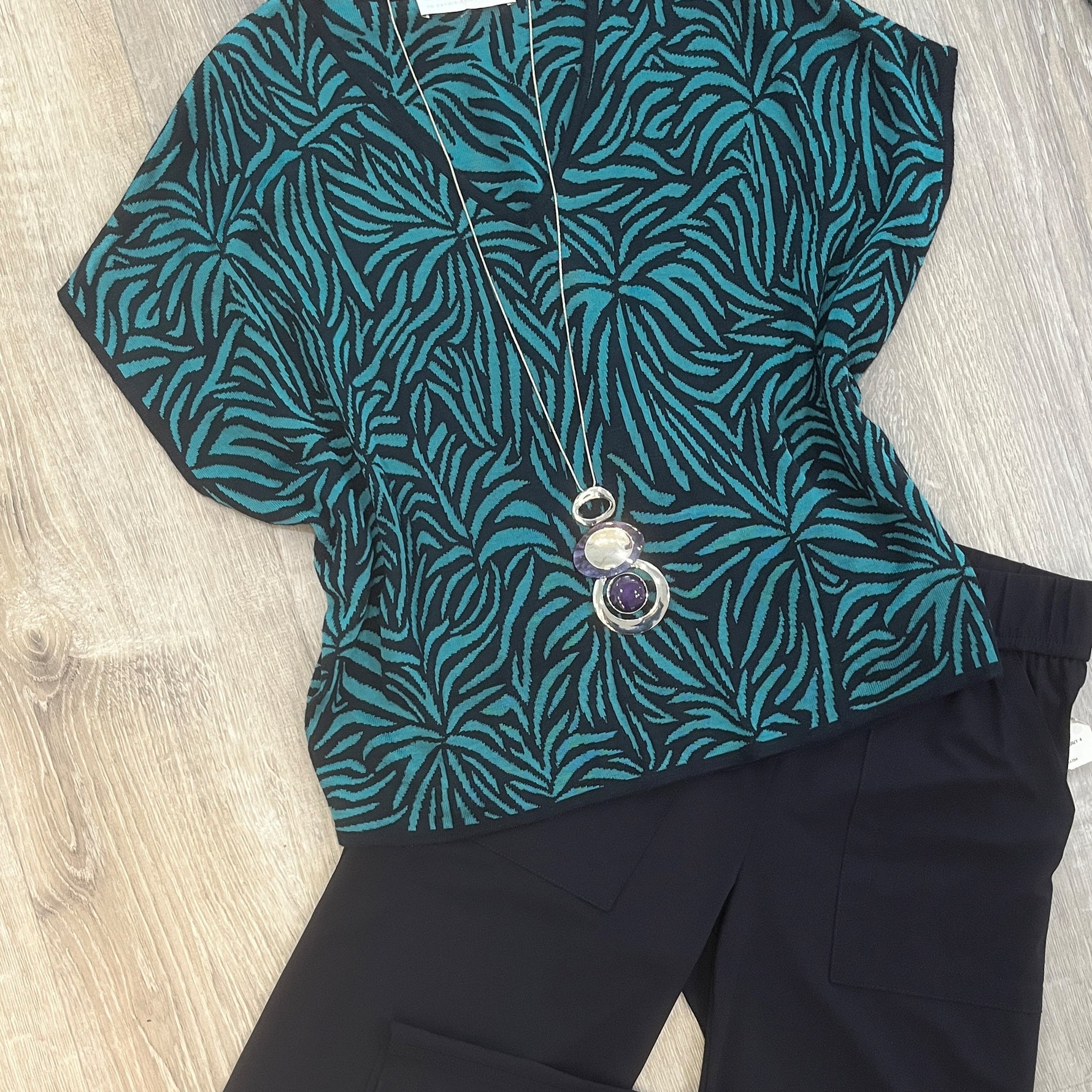 FAVORITE LOOKS – Mary Walter